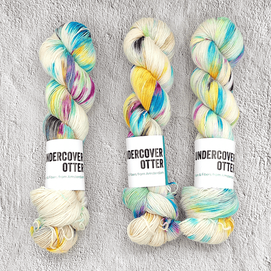 All – Undercover Otter